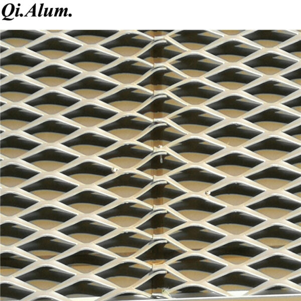 China Architectural Decorative Different Hole Shapes Perforated Wire ...