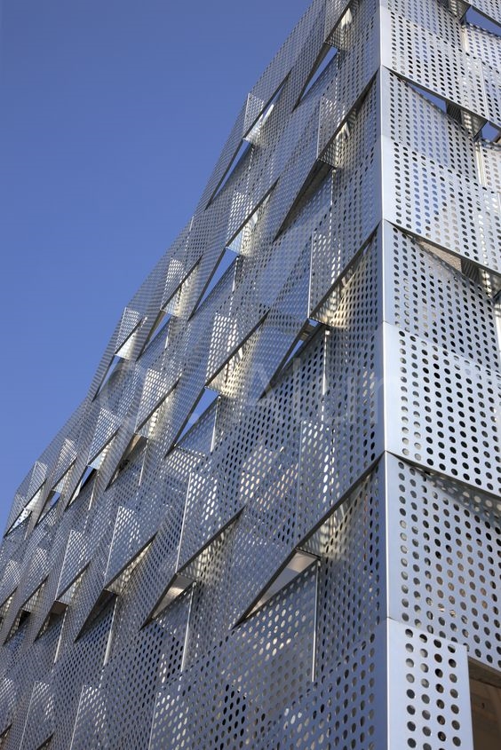 Morden architecture facades panel Aluminum perforated solid panel