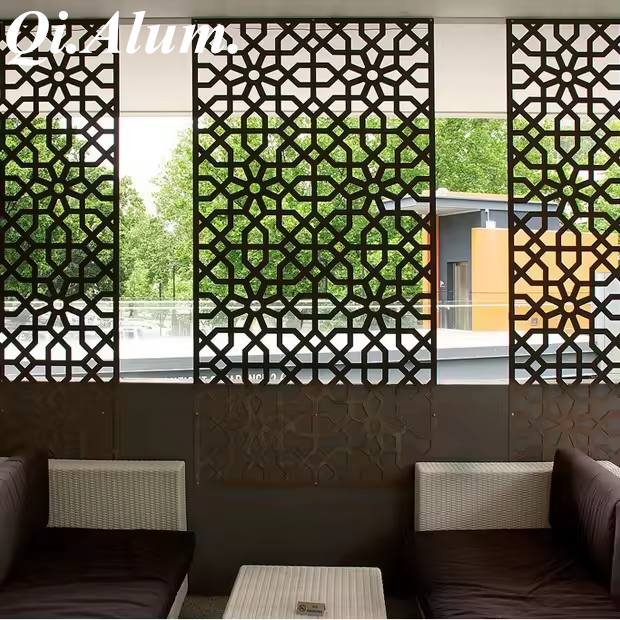 Decorative aluminum screen panel partition for restaurant or hotel