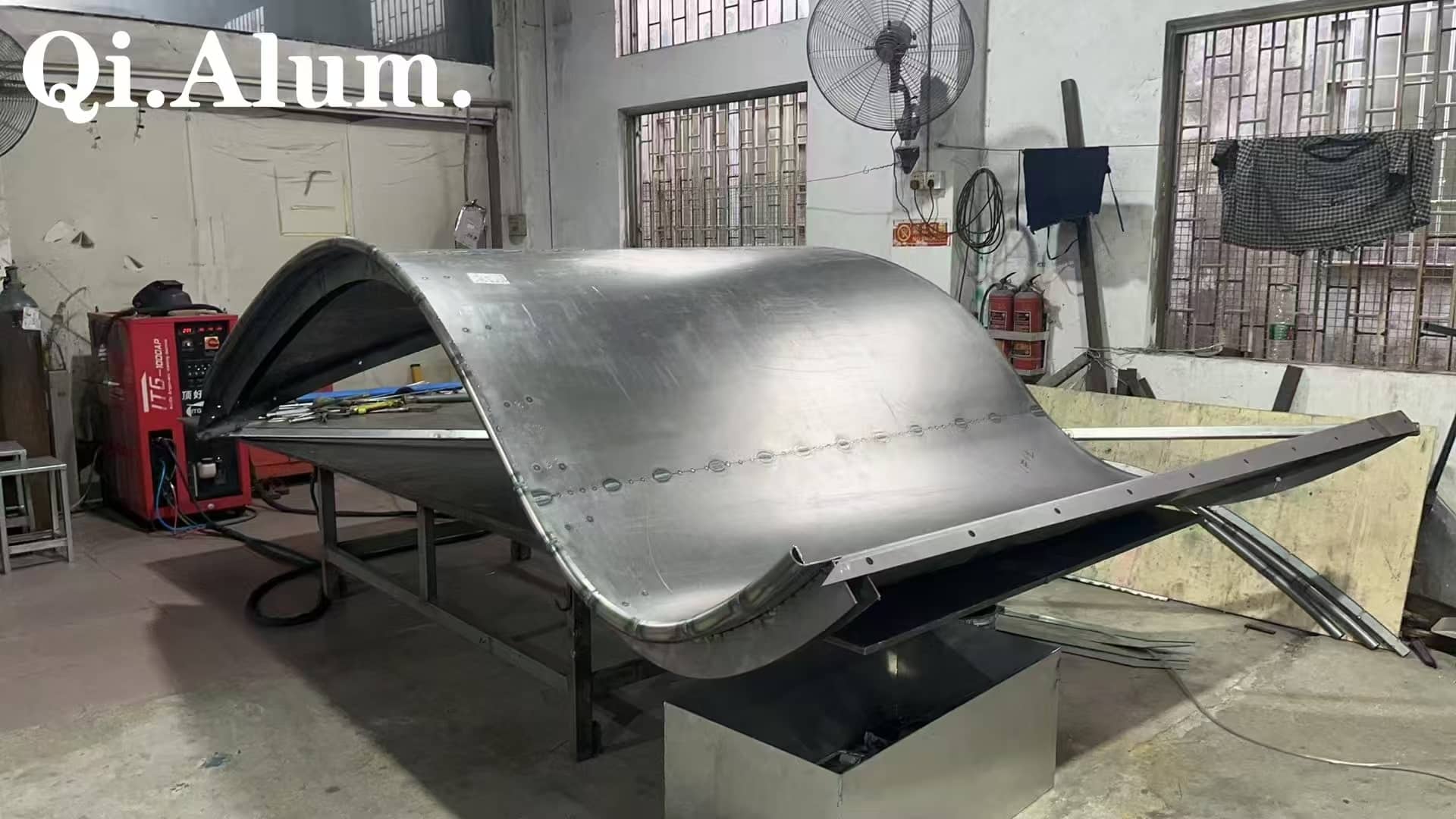 Durable Double Curved Aluminum Panels