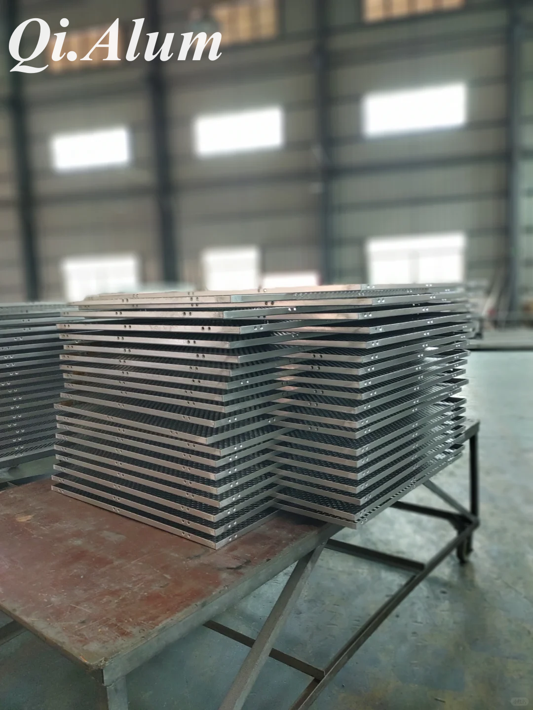 Innovations in Aluminum Perforated Panel Design for Interiors